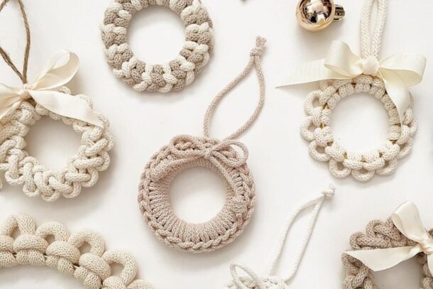 Easy Macrame Mini Wreath Ornament Tutorial - 2024 Macrame Christmas ...